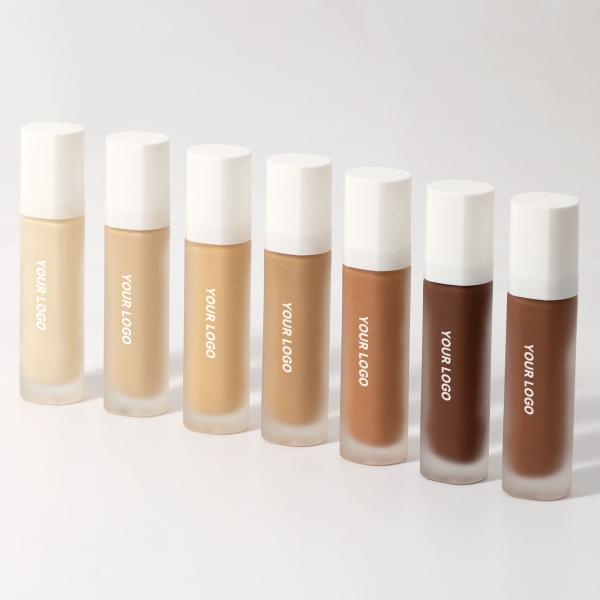 Quality OEM Real Weightless Long-Wearing Vegan Organic Control Oil Liquid Foundation Improves Skin Hydration and Brightens Waterproof for sale