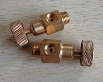 Conector de cobre amarillo modificado para requisitos particulares del contador del agua con toda clase de finales, hechos en fabricante del profesional de China