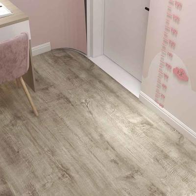 Cina Salone di lusso di legno del vinile di sguardo WPC resistente all'uso in vendita