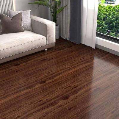 Cina 2.0mm buccia e la pavimentazione del vinile del bastone impermeabilizzano 1.0mm-2.5mm autoadesivo in vendita