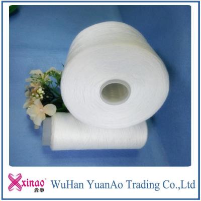 China 42/2 Nähgarn-100% gesponnenes Polyester-Garn auf Färbungs-Rohr-Weiß zu verkaufen