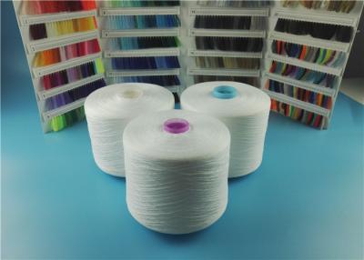 China OEKO-TEX rohes Weiß gesponnenes Polyester-Garn-Polyesternähgarn 100% 40/2 50/3 zu verkaufen