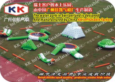 Cina lago tarpaulin del PVC di 0.9mm che fa galleggiare i parchi gonfiabili dell'acqua PER i bambini in vendita