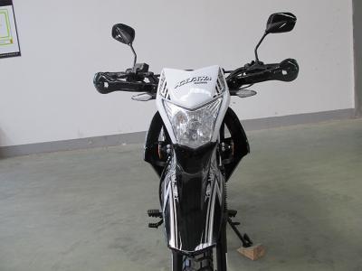 Cina Motocicli doppi di sport di enduro del motociclo di enduro del nero del motore da 200 cc in vendita
