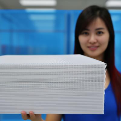 China Surface Smooth Corrugated Plastic Board 12mm PP Customized Density 300gsm for sale