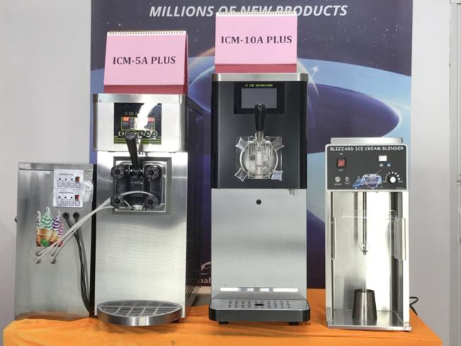 Table Top Single Flavors With Air Pump Air Adjustable Function Soft Ice Cream Machine