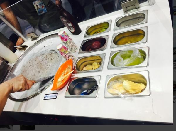 Quality Customized Wholesale Fast Frozen Yogurt Ice Cream Roll Machine Single or Double for sale