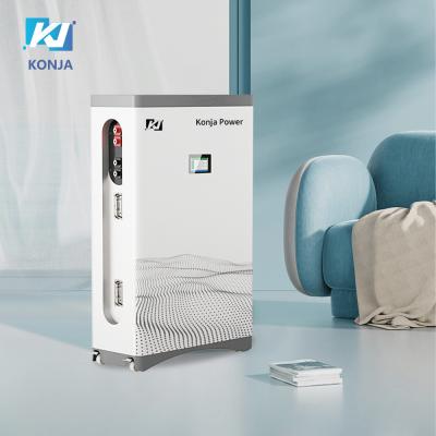 Cina KonJa Casalinga IP50 Grado A Batteria Cella Profondo Ciclo 51.2v 300Ah 15.36kWh Batteria solare a parete con schermo in vendita