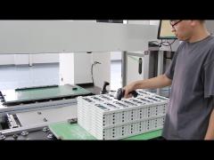 壁に取り付けられた太陽電池