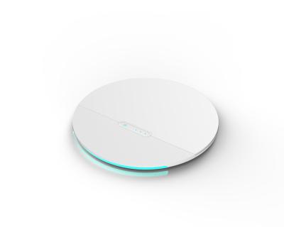 Cina D004 sterilizzatore UV semplice del compatto LED che uccide il virus dei batteri con il commutatore sicuro di inclinazione in vendita