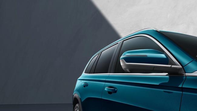 China New 2023 Model Geely Xingyue L Tugella 2.0td Gasoline Car