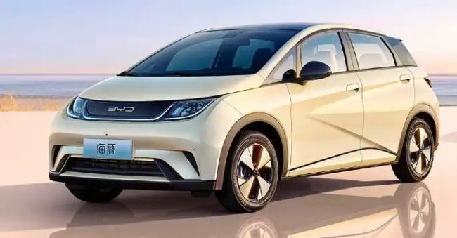 Byd Dolphin: Combining Efficiency, Style, and Sustainability in One Package.