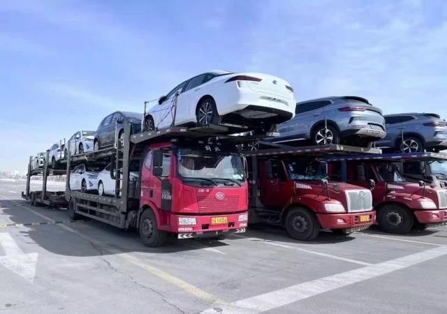 in Stock Geely Monjaro 2023 SUV Car 2.0 at 4WD Exclusive Gasoline New Car / Geely 2021 Xingyue L Phev 2022 Geely Tugella Hybrid