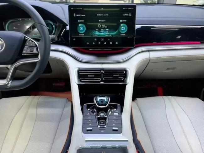 Hot Sale New Byd Song Plus Dm-I Champion Edition Phev Electric Car Compact SUV