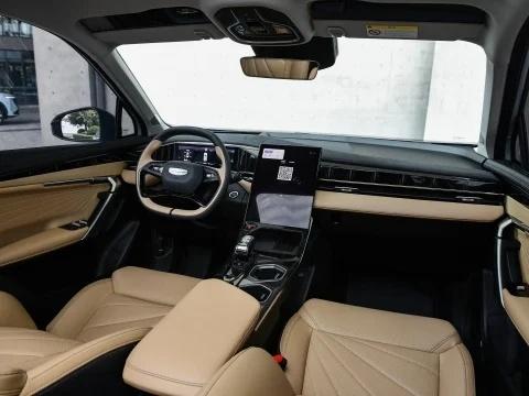 2024 China New 5 Seats Big Room Gasoline SUV Geely Boyue L Car for Adult