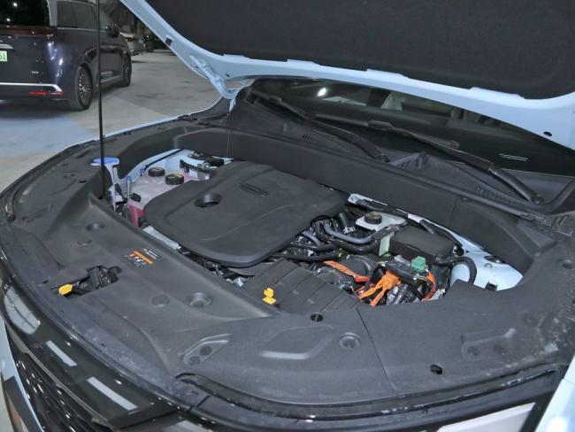 Chinese SUV Geely Boyue L Atlas 1.5t 2.0t New Car Gas Vehicle Boyue L SUV Car