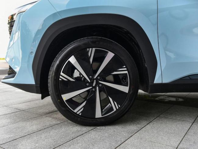 Geelyboyue 2023 Boyue Cool 1.5t Smart Model Green 1.5t China Geely Compact SUV, Hybrid Electric Vehicle