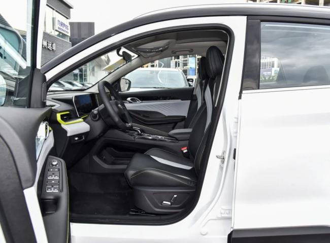 Geely Coolray Binyue 1.5td 7DCT 2023 Diamond Version Left Hand Drive Petrol Gasoline Car Cheap and New Chineses SUV