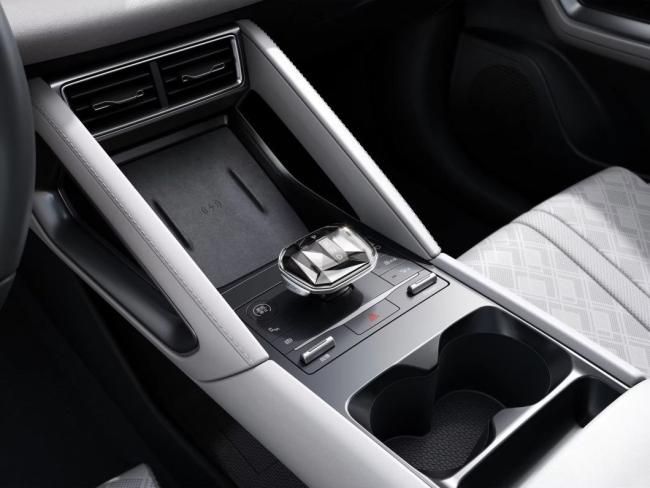 New Byd Yuan up 2024 Electric Car 401 Top Version Electric Cars
