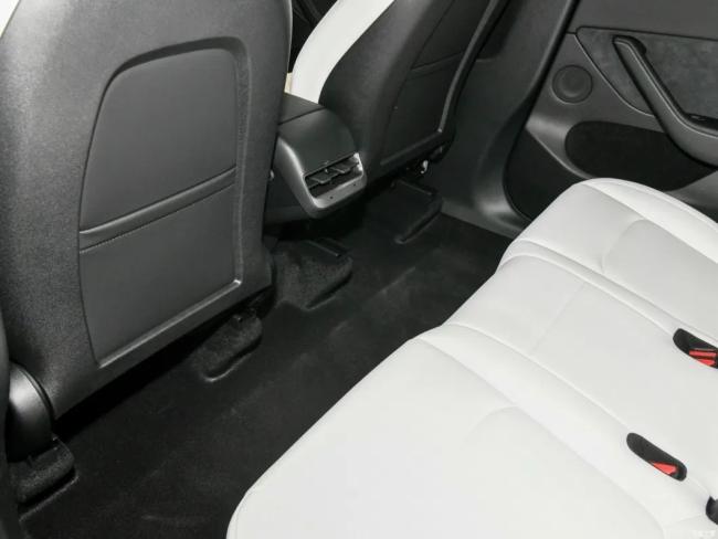 Tesla Model Y Stock Electric Car Battery Car Model Y Electric Vehicle Car with Big Discount Electrical Car From China
