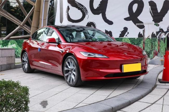 High Pressure Car  Washer: Diesel  Tesla Model Y Car Wash Machine
