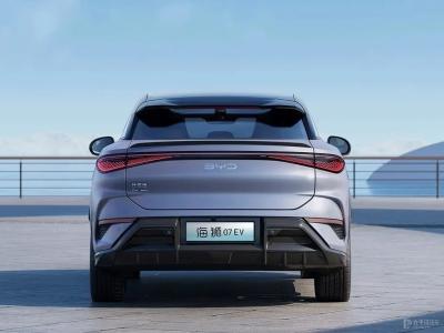 Cina Byd Sea Lion 07 71.8 Kwh Capacità della batteria Auto elettrica con 4830x1925x1620 mm Dimensione in vendita