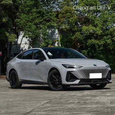China 2023 Changan Uni-V Intelligent Electric Idd Plug-in Hybrid 1.5t 113km Compacte auto Te koop