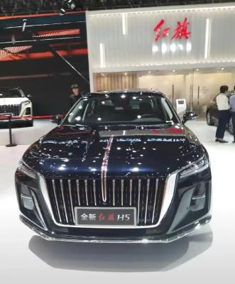 Cina Hongqi H5 Car 2024 1.5t DCT Zhilian Flag Rhyme Edition con capacità del serbatoio di carburante 50-80L in vendita
