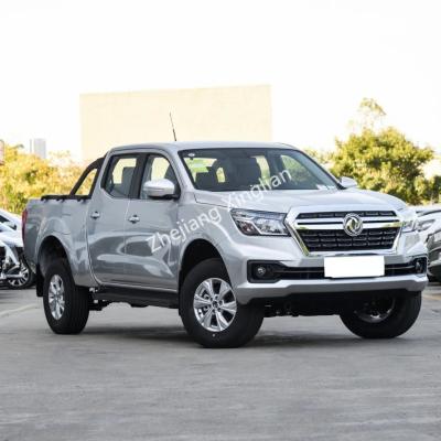 Cina Dongfeng Giallo 4X4 Navarra Cargo Truck A mano destra Diesel Pickup Truck per voi in vendita