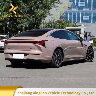 China Nezha AYA 401 2023 Veículo de Energia Pura 54-95PS Neta V Carro Elétrico Multicolor à venda