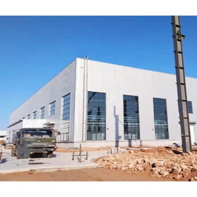 Cina Capannoni prefabbricati per officina con tubi quadrati ondulati 2x1, risparmio energetico in vendita