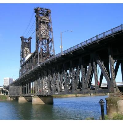 Cina Ponte di struttura in acciaio prefabbricata a larga lunghezza di percorrenza dimensione personalizzata resistenza alle intemperie in vendita