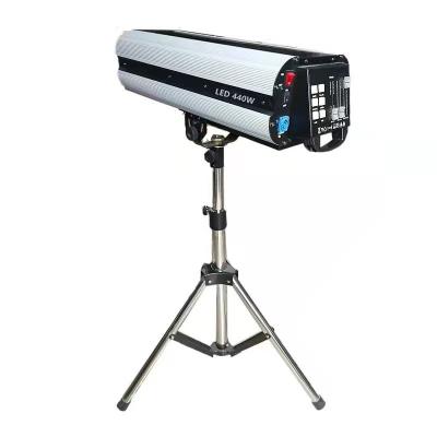 China High Quality Follow Spotlight for Wedding Performance T Show 440w Stage Follow Spot Light with Flight Case for sale