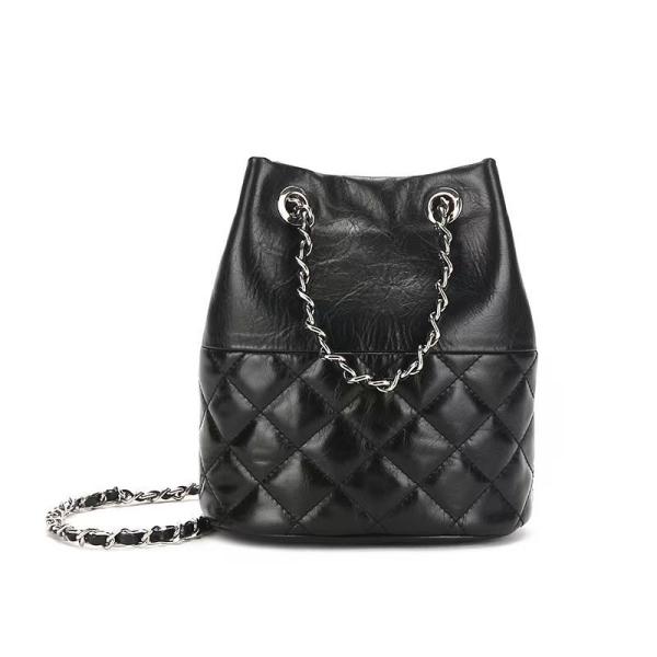 Quality Top-Grain Oil-Waxed Cowhide Luxury Designer Bag Quilted Chain Bucket Bag genuine leather bag Crossbody Bag Shoulder Bag Women's fashion bag wholesale for sale