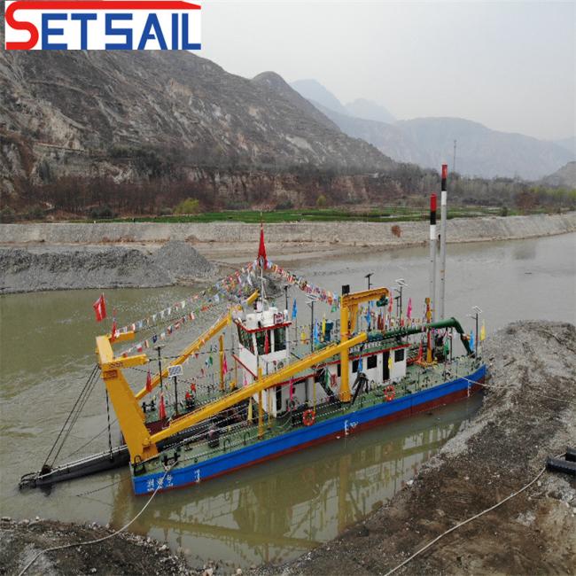 Water Flow 800m3 Cutter Snad Pump Dredger with Diesel Engine