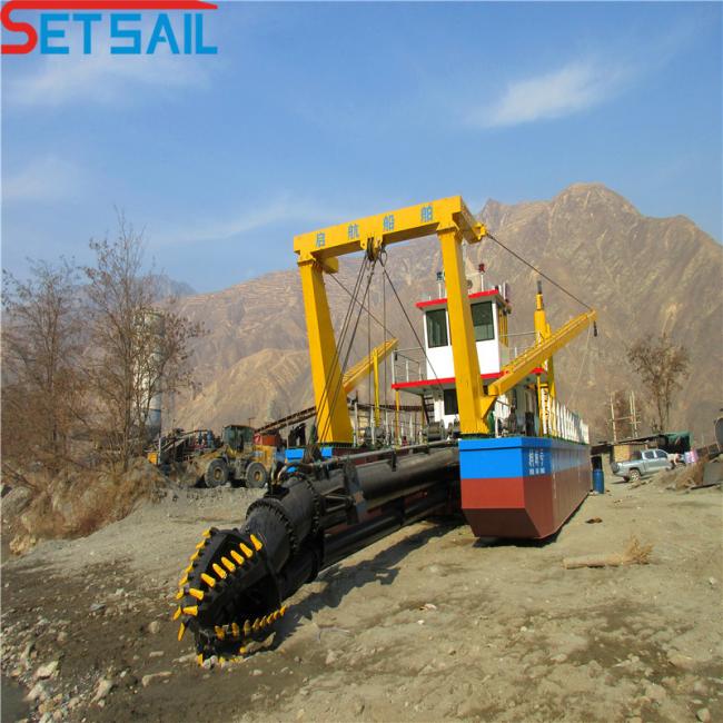 Diesel Engine Cutter Suction Dredger with Hydraulic System