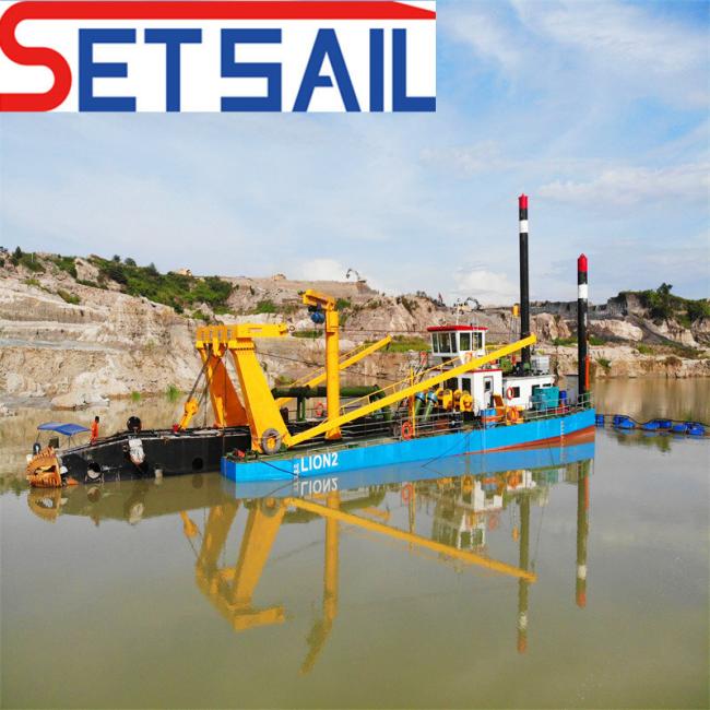 Realiable Diesel Engine Proformance Cutter Suction Dredger with Anchor Boom