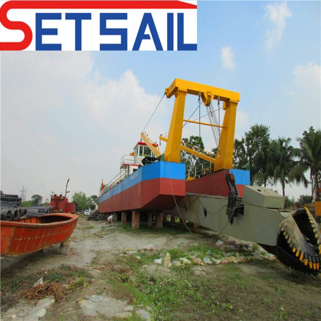 Durable Diesel Engine Hydraulic System Sand Pump Cutter Suction Dredger