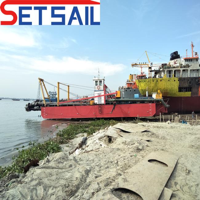 High Efficiency Cutter Suction Dredging Boat with Depth Sounder Meter