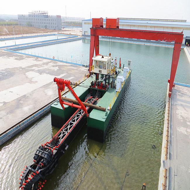 18/20 /26 Inch Dredging River Sand Pump /Reservoir Mud Dredge /Cutter Suction Dredger with Hydraulic Mining Machine and Diesel Engine