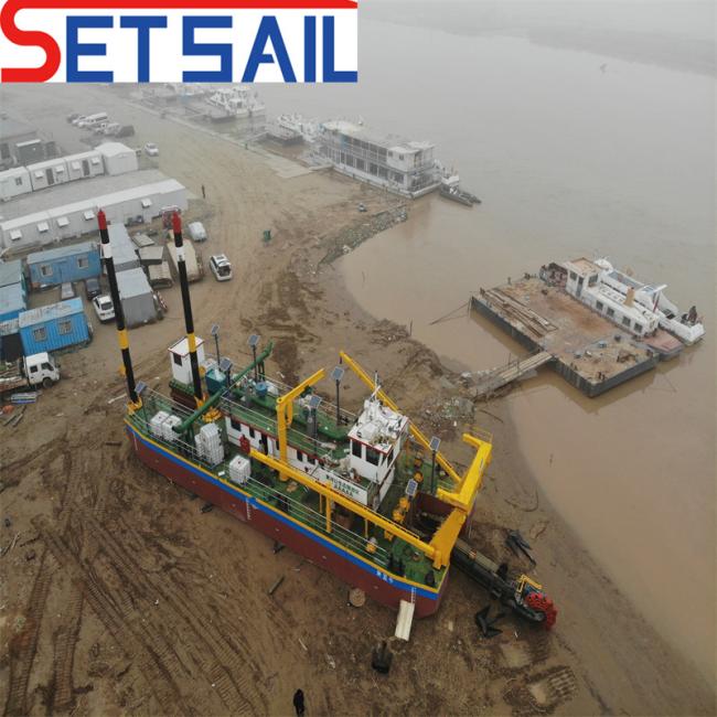 Customized Design Wheel Bucket Dredger with Hydraulic Head
