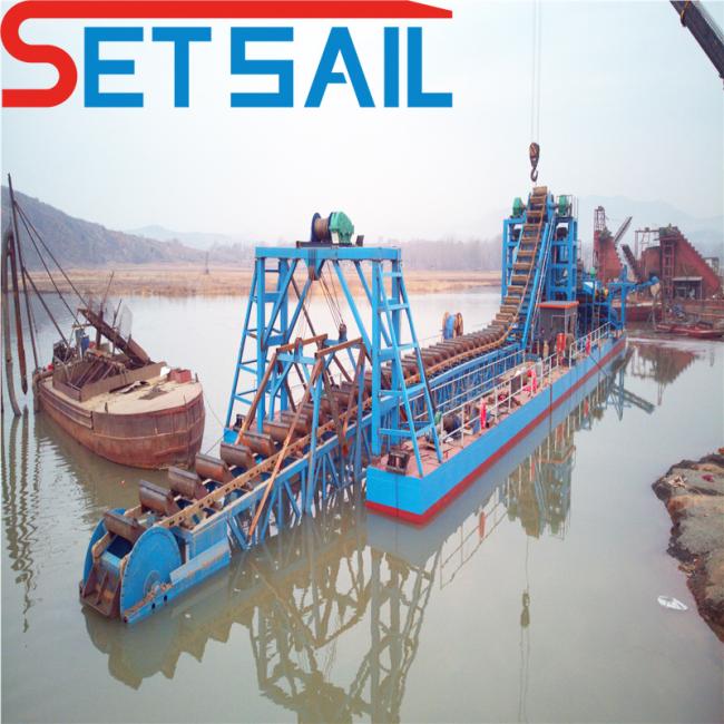 China Chain Bucket Type Gold Dredger for River Gold Dredging