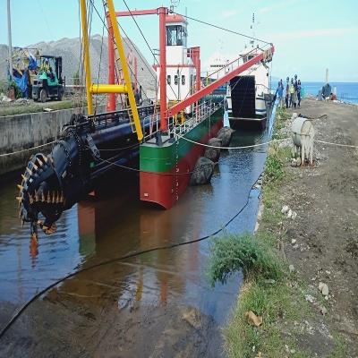 China Profundidade máxima de dragagem 8-30 metros máquina de dragagem de areia de sucção de cortador com e bom à venda