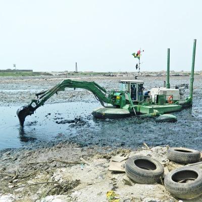 Cina Dredger di sabbia anfibio a potenza idraulica per il fiume prestazioni e funzioni personalizzate in vendita
