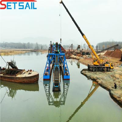 Cina 50-300m3 Durable Hull Chain Bucket River Mining Dredger per il lago Gold in multi colore in vendita