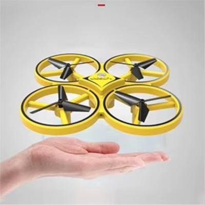 China Tempo de carregamento 40MIN HUGTEC D10H Iniciante Bateria de vôo Long Range RC Drone com Gesture Remote Step1 Remote Time Min 10-12MIN à venda