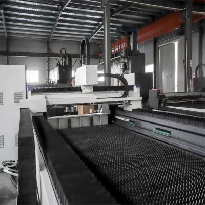 Cina Tagliatore laser a piattaforma scambiata 1000W/1500W/2000W/3000W per lamiere di acciaio e alluminio in vendita