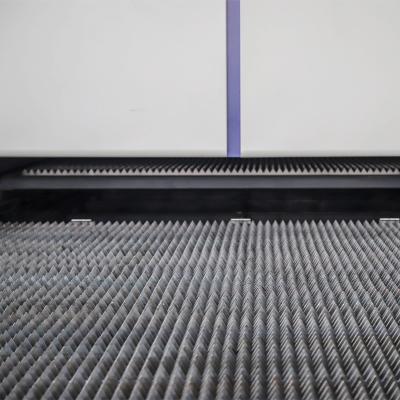 Cina Protezione a chiusura completa 12000w Cnc Fibra di metallo Laser Cutting Machine per acciaio inossidabile in vendita