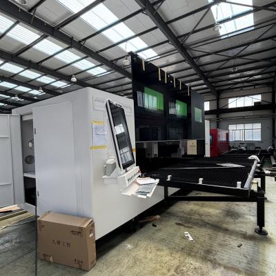 Cina CNC 6000W 3015LS Side Pull Fiber Laser Cutter per lamiere di acciaio inossidabile in rame di alluminio in vendita
