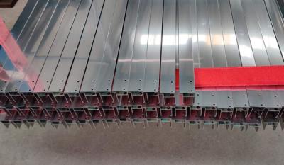 Cina 1.4mm 6463 Aluminium Shower Profiles For Construction in vendita